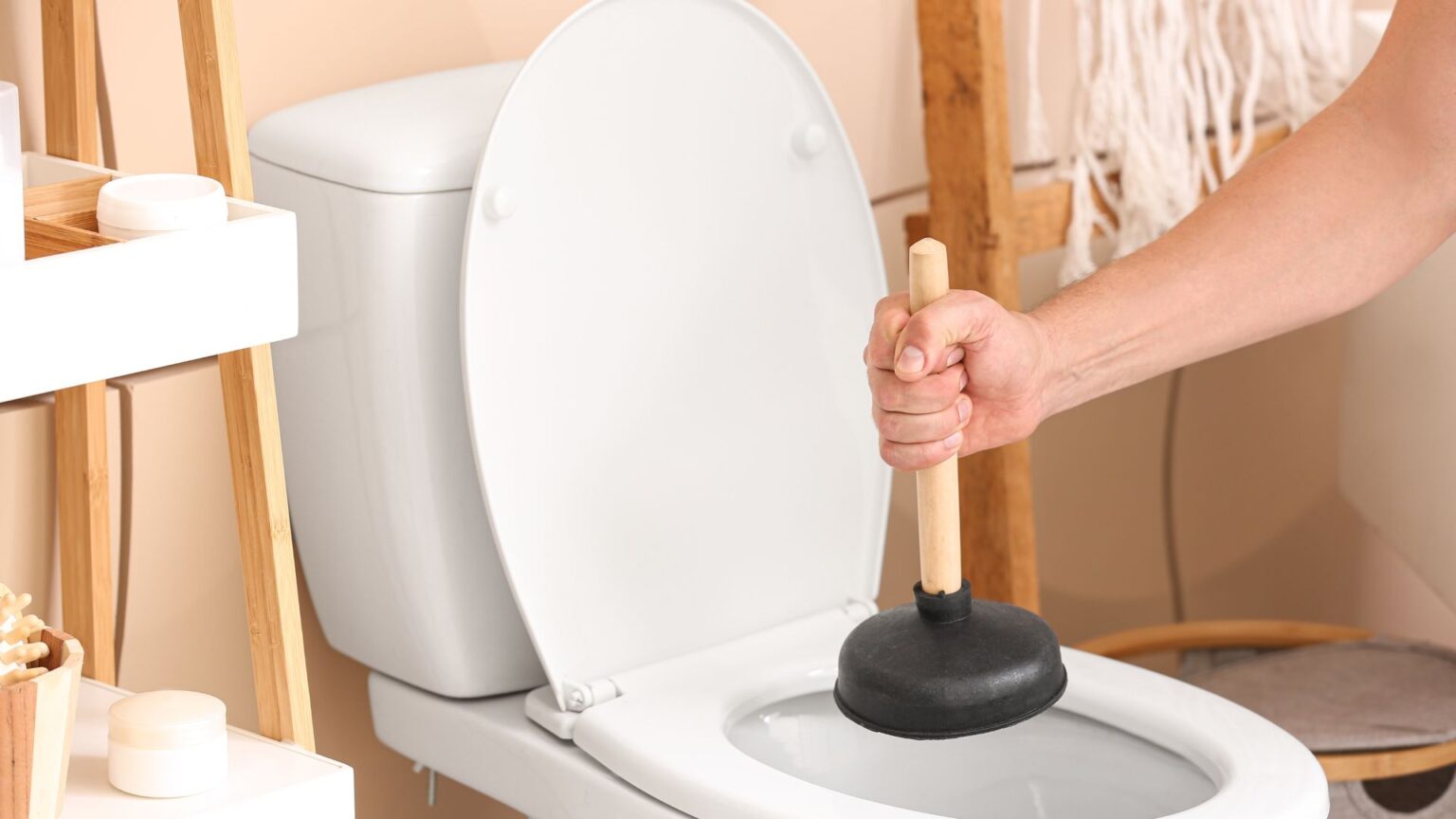 Soluciones Prácticas para Como Destapar un Inodoro